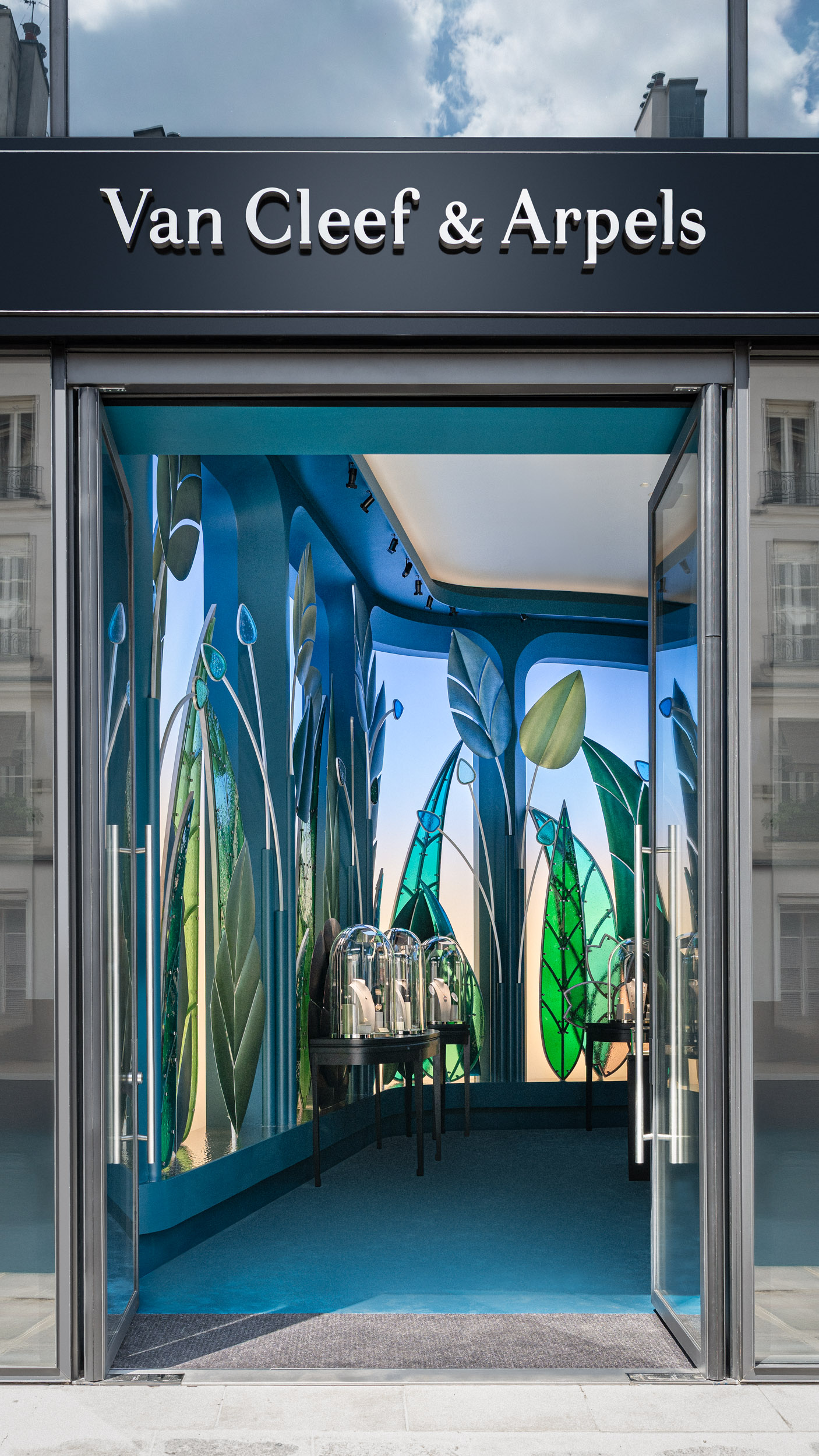 Nouvelle boutique de la Maison Van Cleef & Arpels, Paris